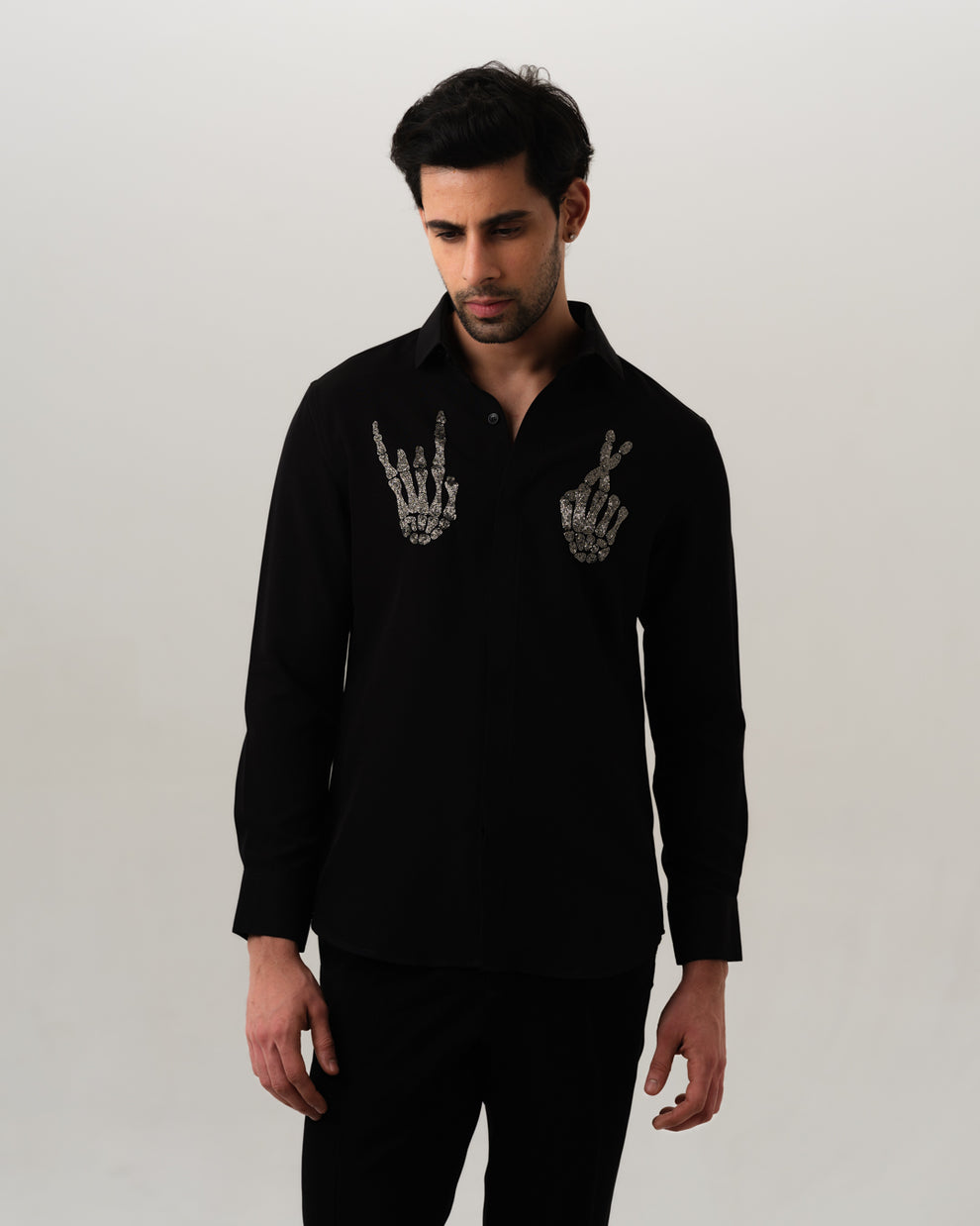 HAND SIGNS PEACE/HOPE – PRAVALIKA KOLA